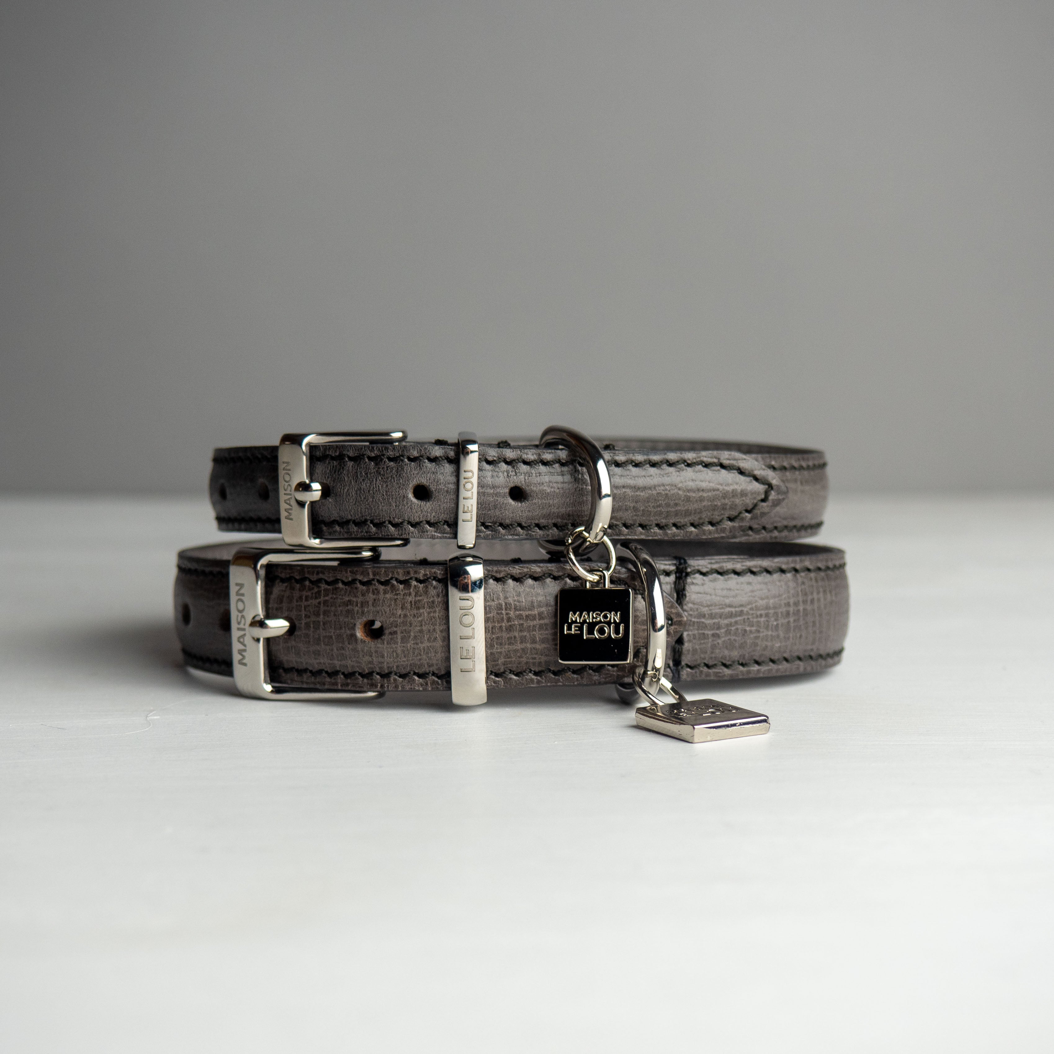 Gerald Luxury Leather Dog Collar - Dark Grey – Maison Le Lou